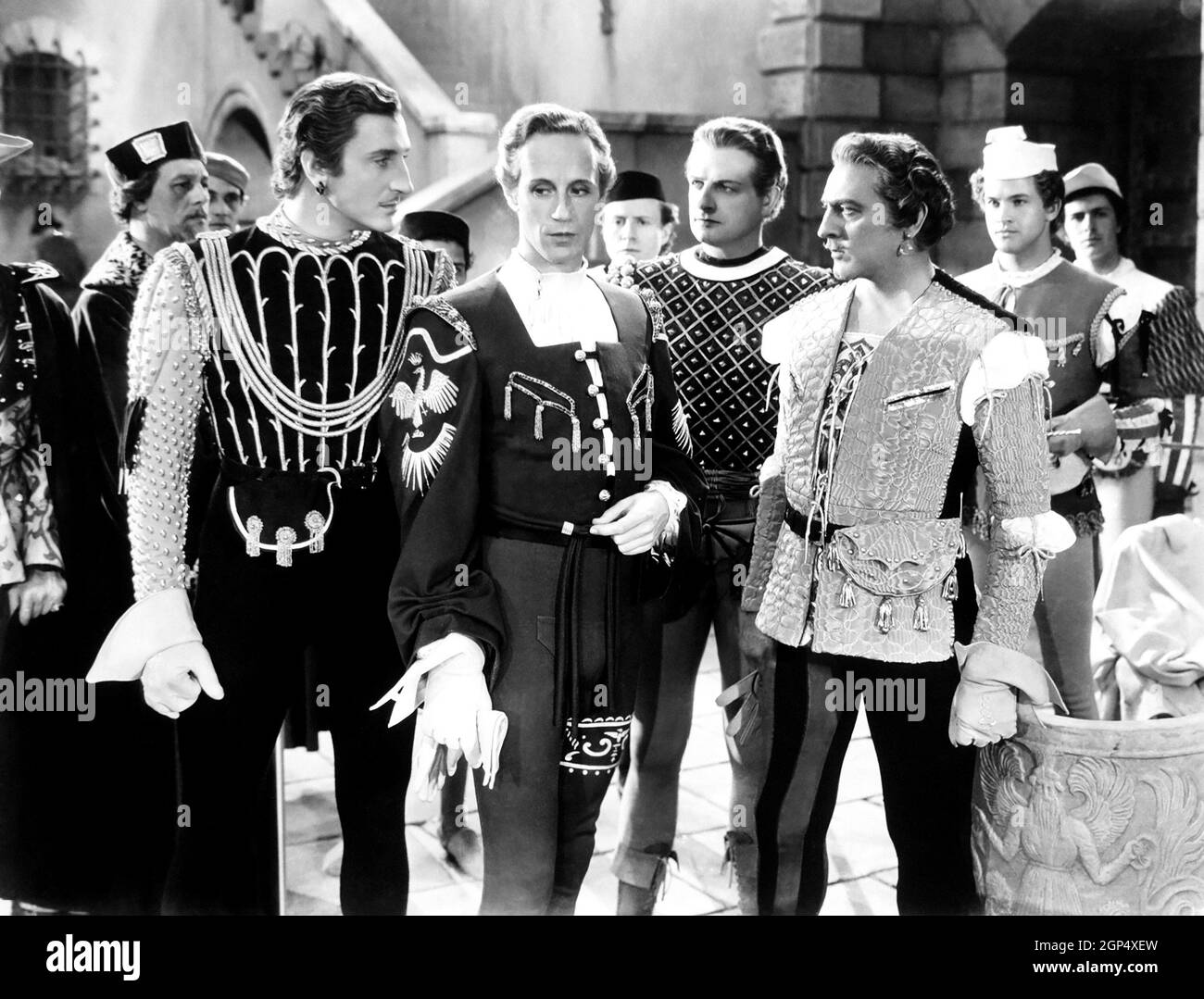 ROMEO AND JULIET, from left,Basil Rathbone, Leslie Howard, Reginald ...