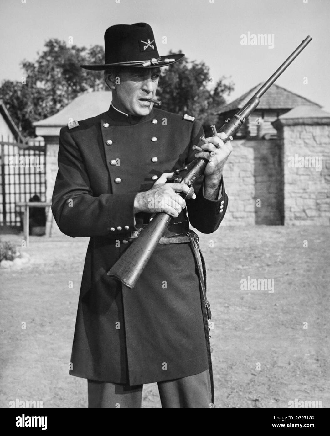 SPRINGFIELD RIFLE, Gary Cooper, 1952 Stock Photo - Alamy