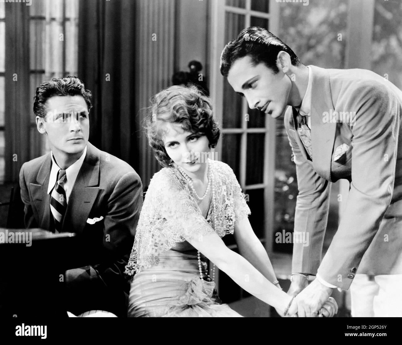 SUNNYSIDE UP, from left, Charles Farrell, Janet Gaynor, Alan Paull ...