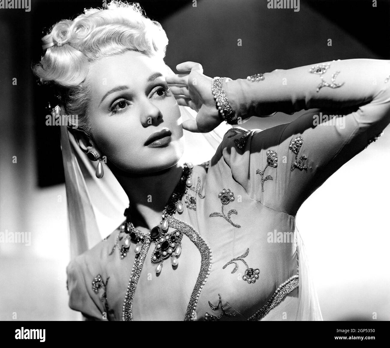 A THOUSAND AND ONE NIGHTS, Adele Jergens, 1945 Stock Photo - Alamy