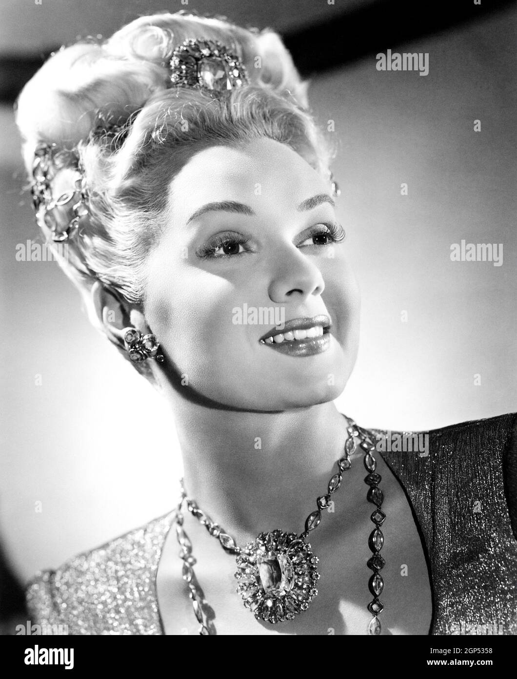 A THOUSAND AND ONE NIGHTS, Adele Jergens, 1945 Stock Photo - Alamy