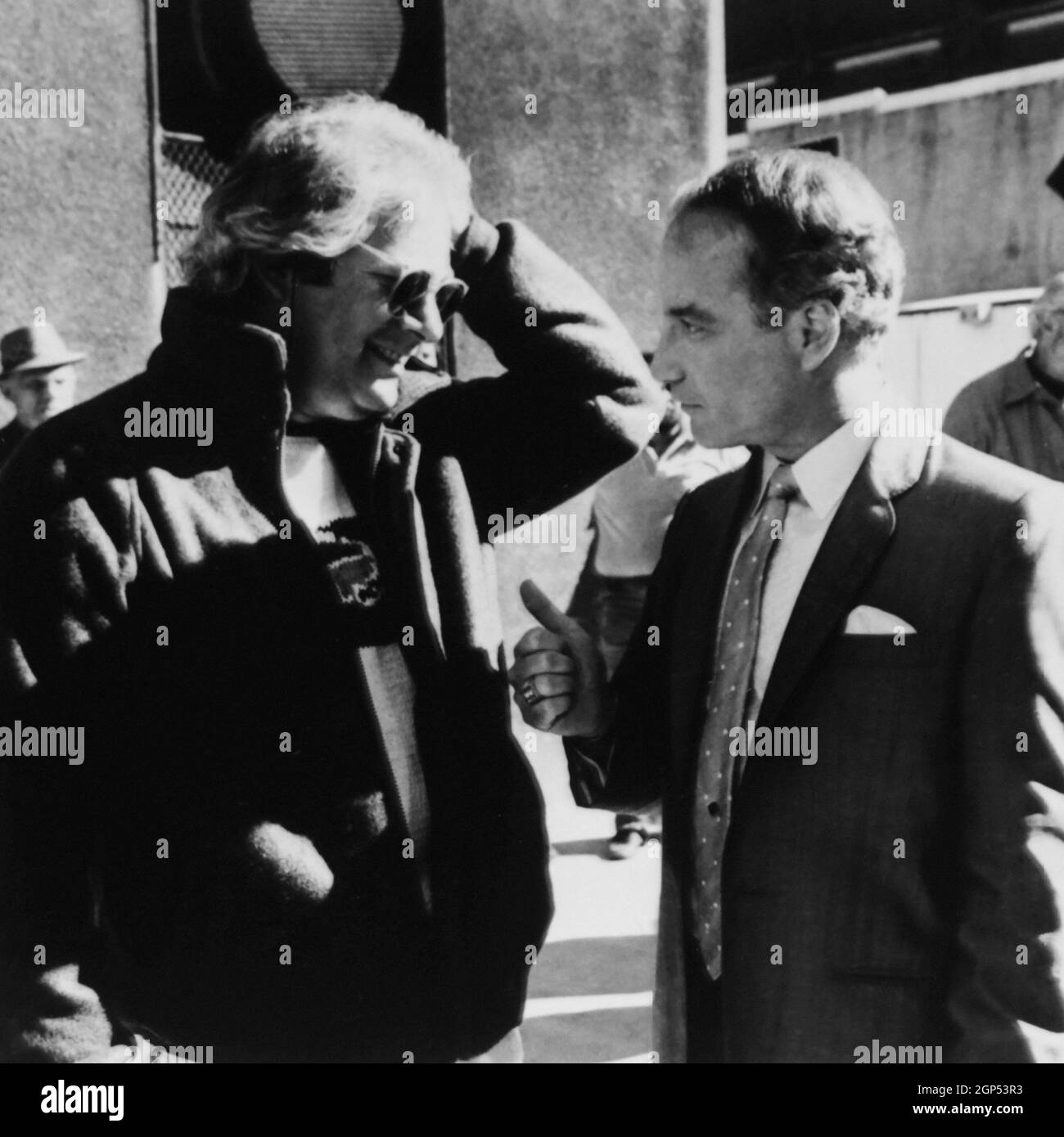 TIN MEN, from left: director Barry Levinson, Richard Dreyfuss on set ...