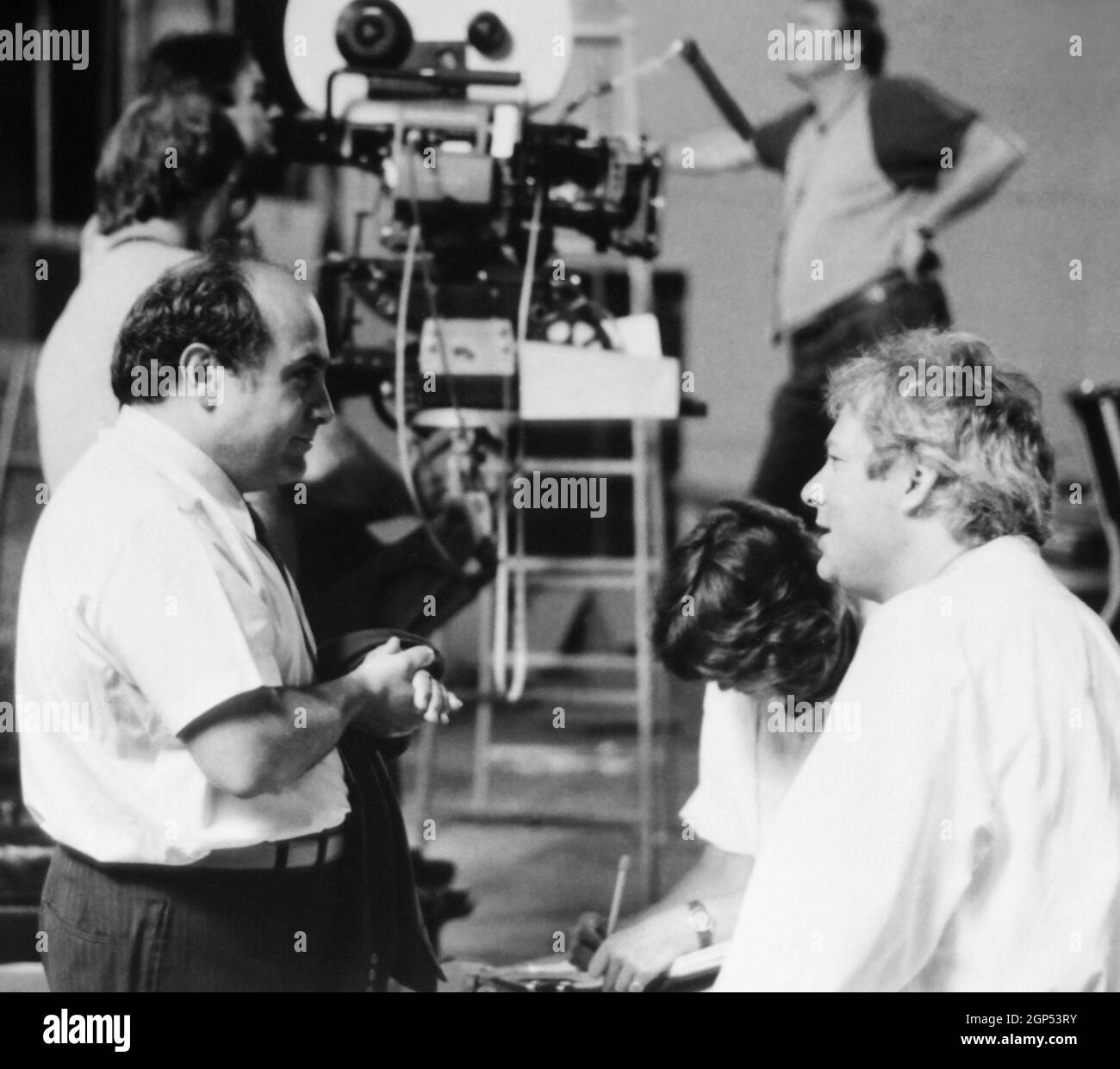 TIN MEN, from left: Danny DeVito, director Barry Levinson on set, 1987 ...