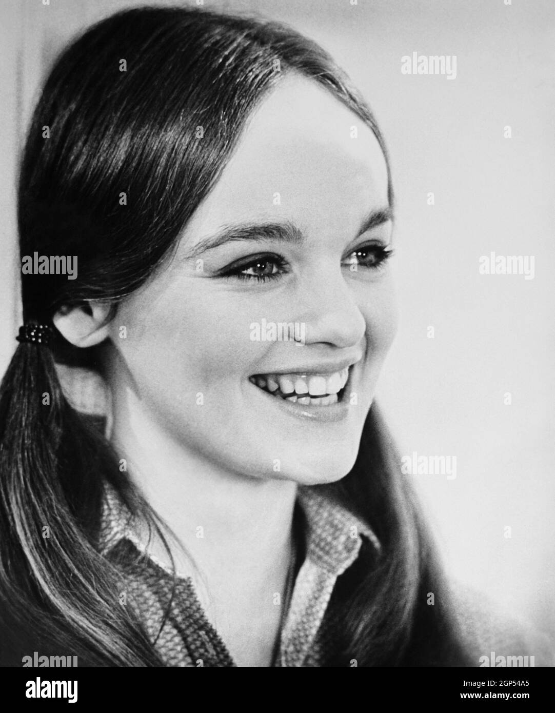 TO FIND A MAN, Pamela Sue Martin, 1972 Stock Photo - Alamy