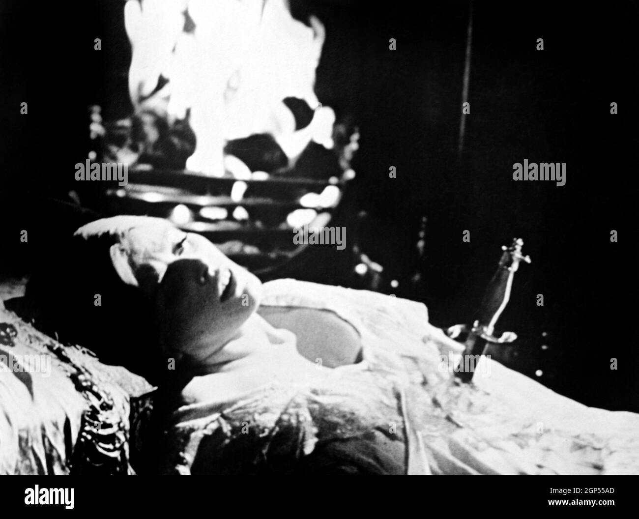 TWINS OF EVIL, (aka TWINS OF DRACULA), Luan Peters, 1971 Stock Photo ...