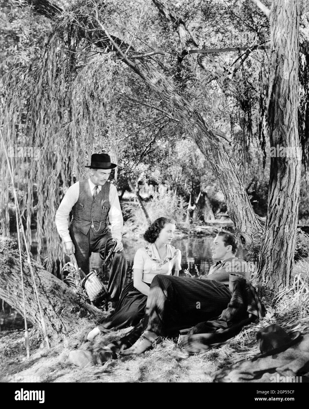 UNCERTAIN GLORY, from left, Paul Lukas, Jean Sullivan, Errol Flynn ...
