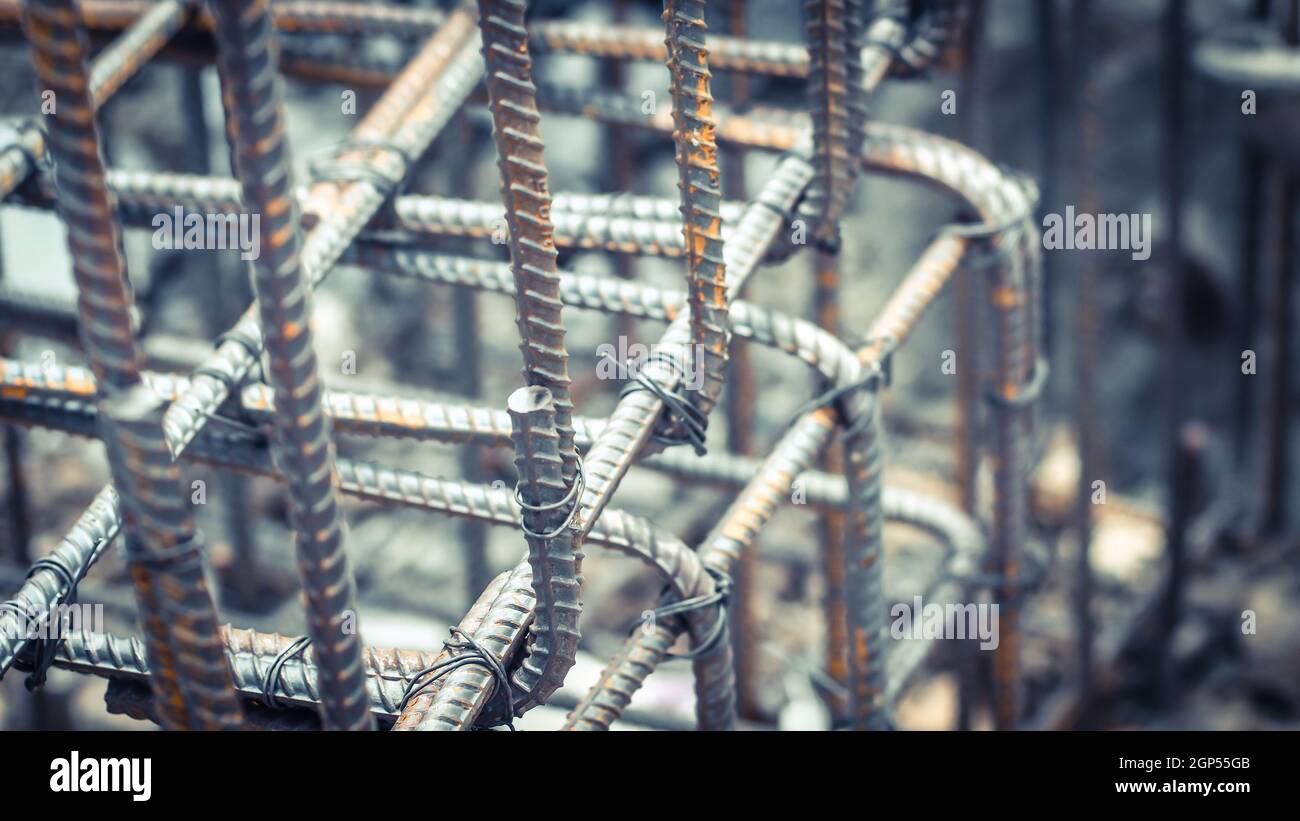 Deform bar steel bars with wire rod used in foundation footing ...