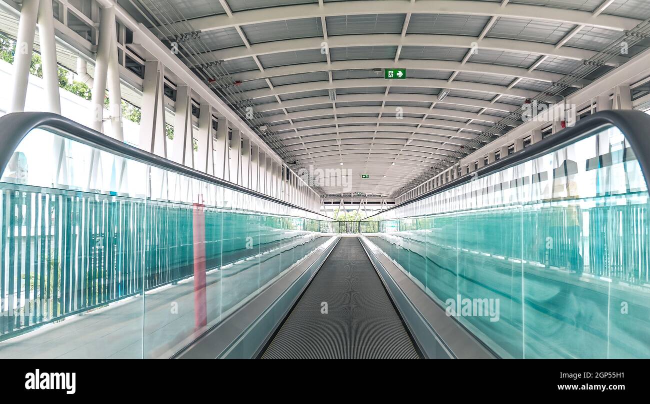 Airplane jet bridge interior hi-res stock photography and images - Alamy