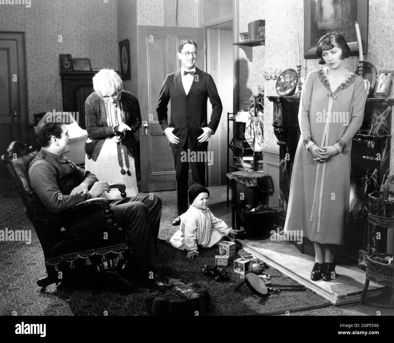 THE UNHOLY THREE, from left, Victor McLaglen, Lon Chaney, Sr., Matt ...