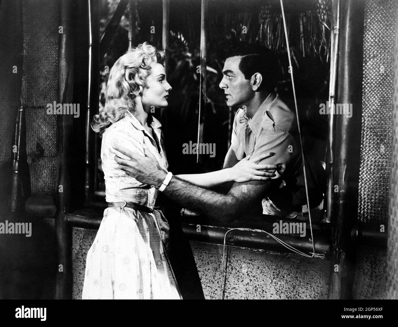 VOODOO WOMAN, from left, Mary Ellen Kay, Mike Connors, 1957 Stock Photo ...