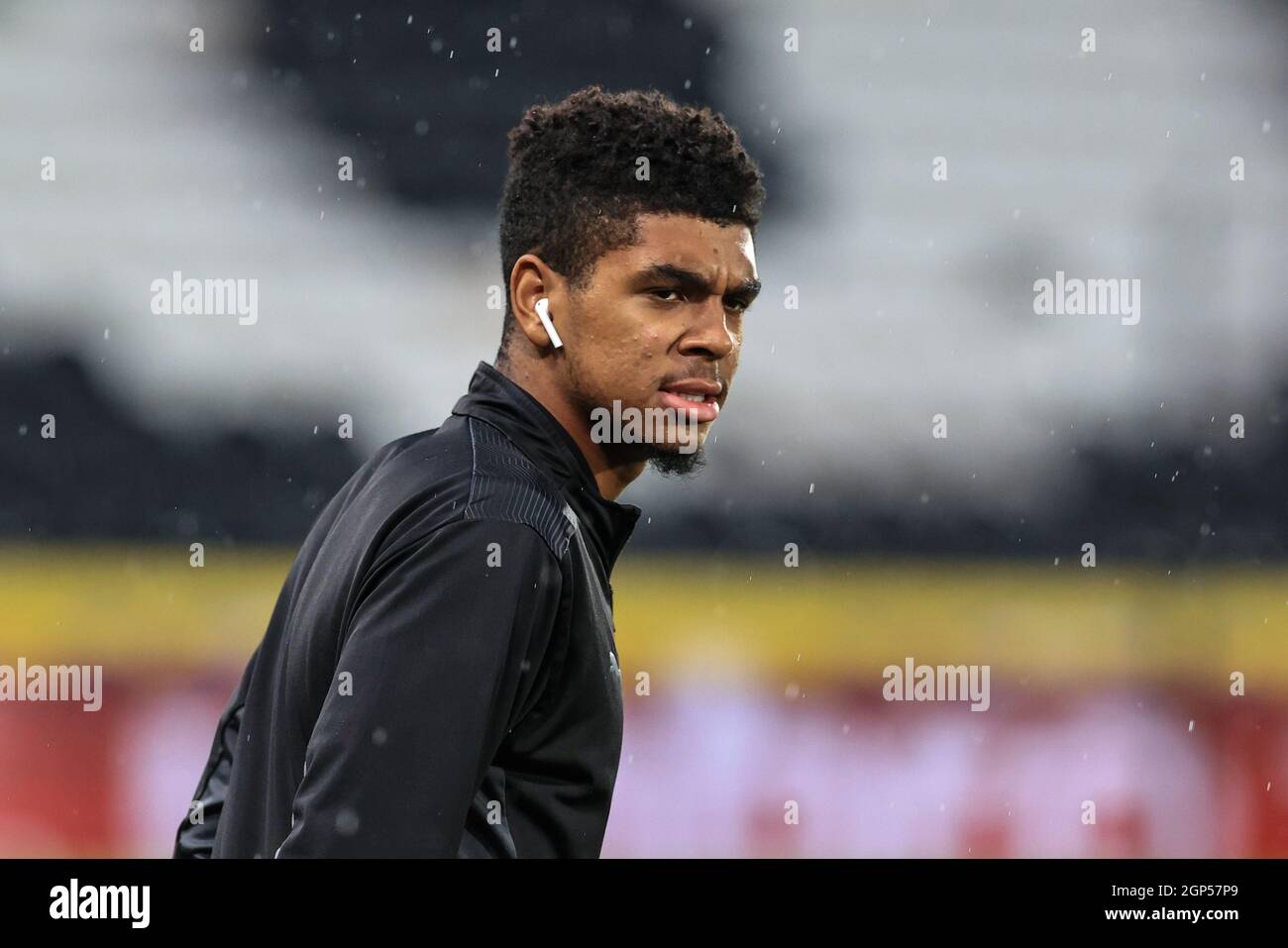 Tyreece John-Jules #28 of Blackpool arrives at the MKM Stadium Stock ...