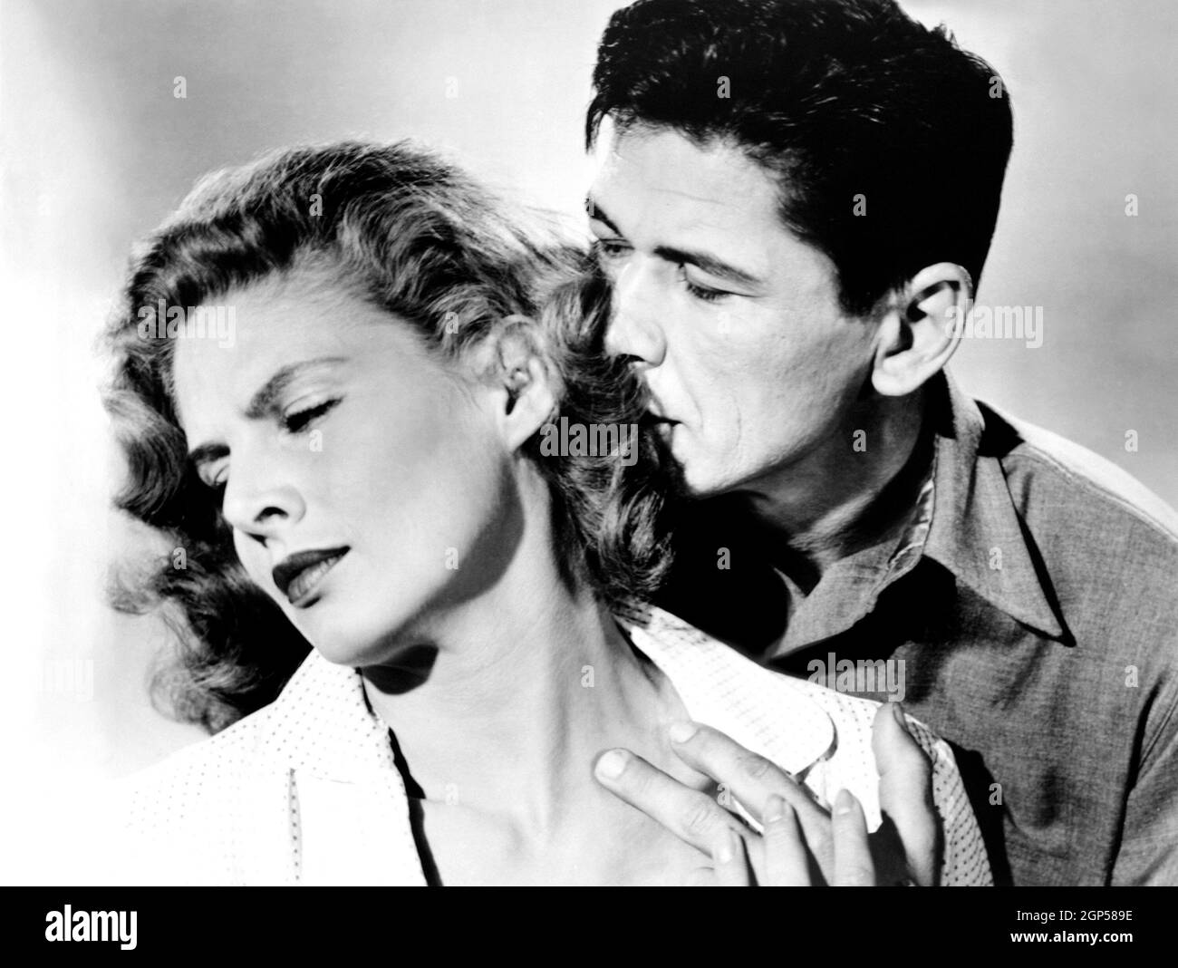 WHEN HELL BROKE LOOSE, from left, Violet Rensing, Charles Bronson, 1958 Stock Photo - Alamy