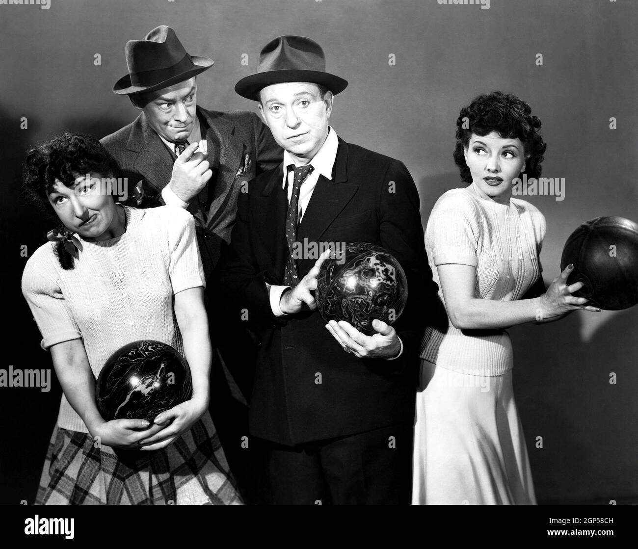 WHAT MAKES LIZZY DIZZY?, from left, Elsie Ames, Monty Collins, Harry ...