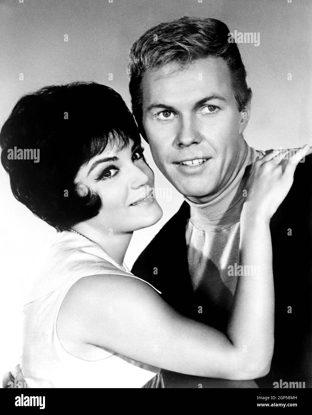 WHEN THE BOYS MEET THE GIRLS, from left, Connie Francis, Harve Presnell ...