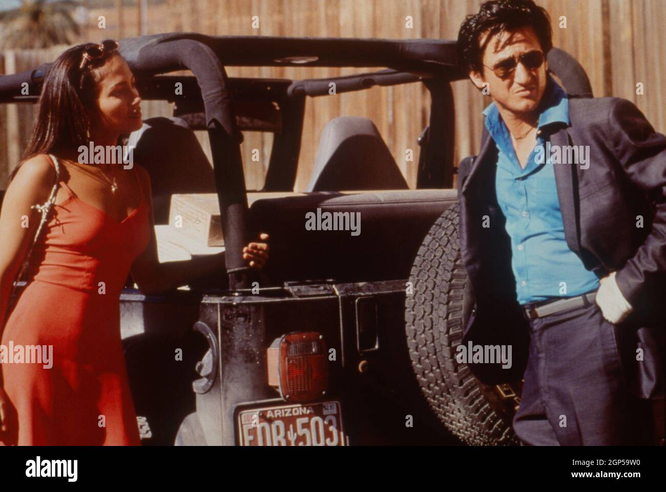 U-TURN, from left: Jennifer Lopez, Sean Penn, 1997. © Columbia Pictures ...