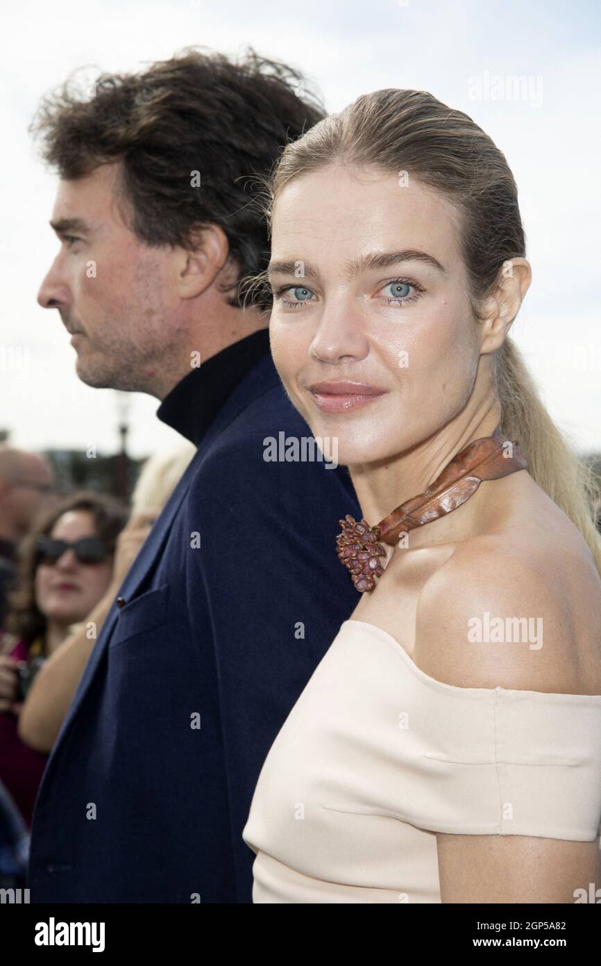 Natalia vodianova and antoine arnault hi-res stock photography and ...