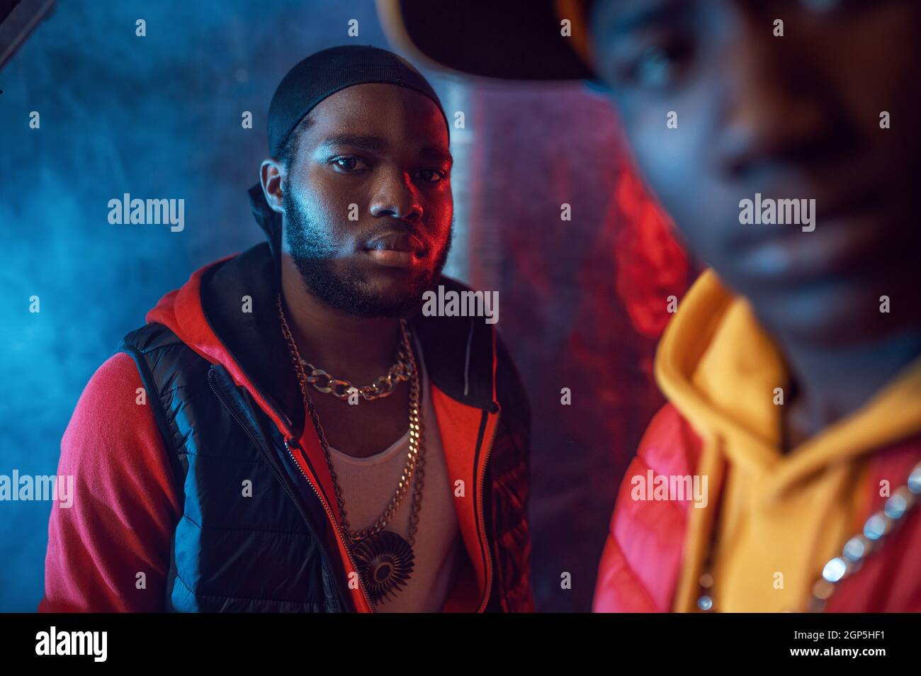 Hiphop gold hi-res stock photography and images - Alamy