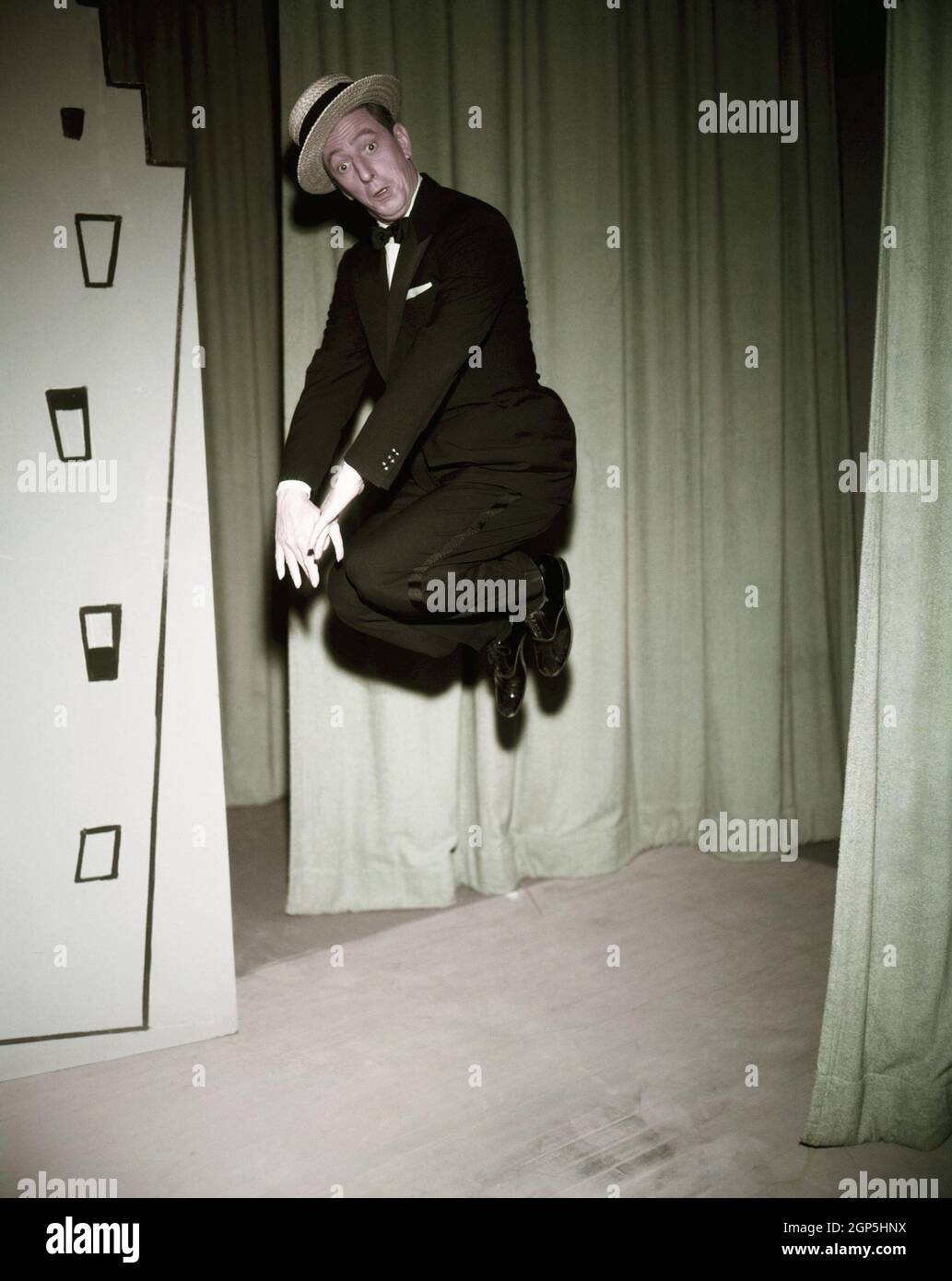 Ray Bolger, circa 1950s Stock Photo - Alamy