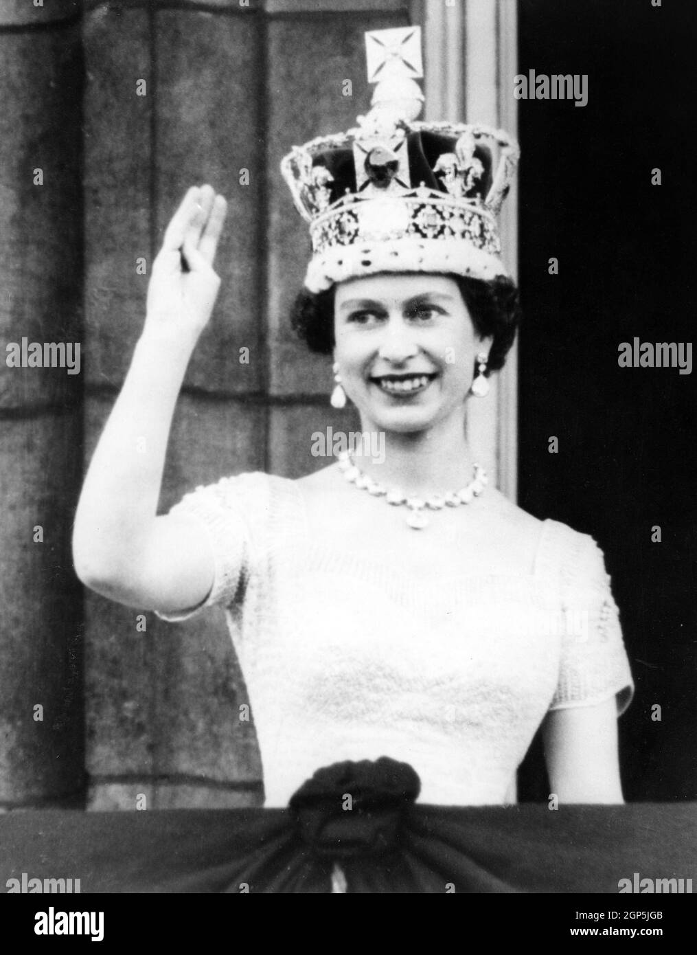 Queen In 1950S | Queen Elizabeth Ii 1950S – JKEI