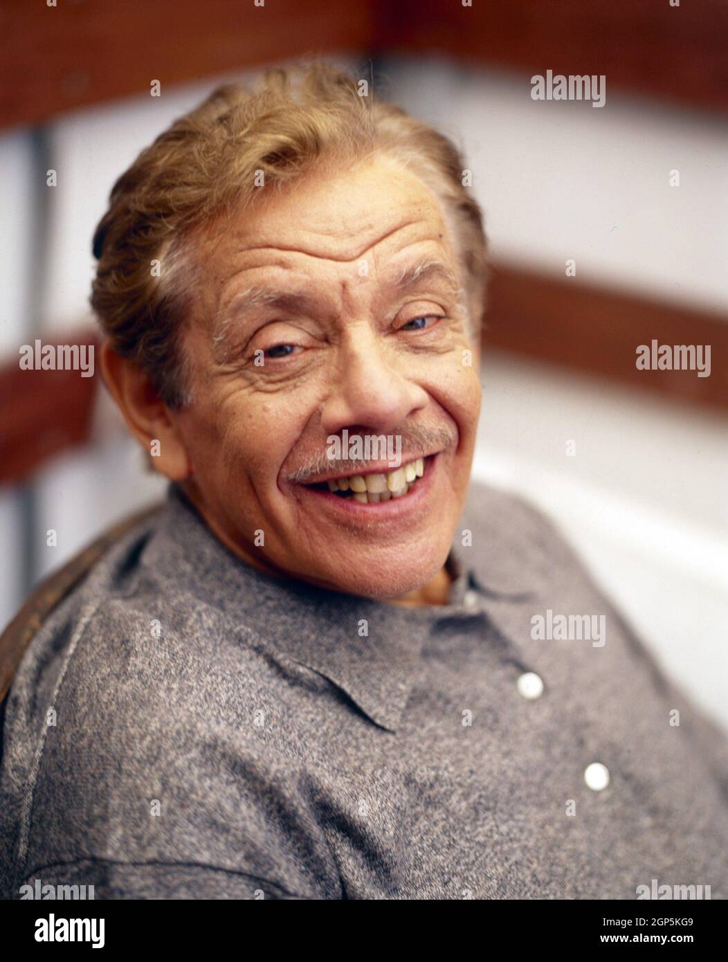 THE KING OF QUEENS, Jerry Stiller, 1998-2007. / TV Guide / © CBS ...