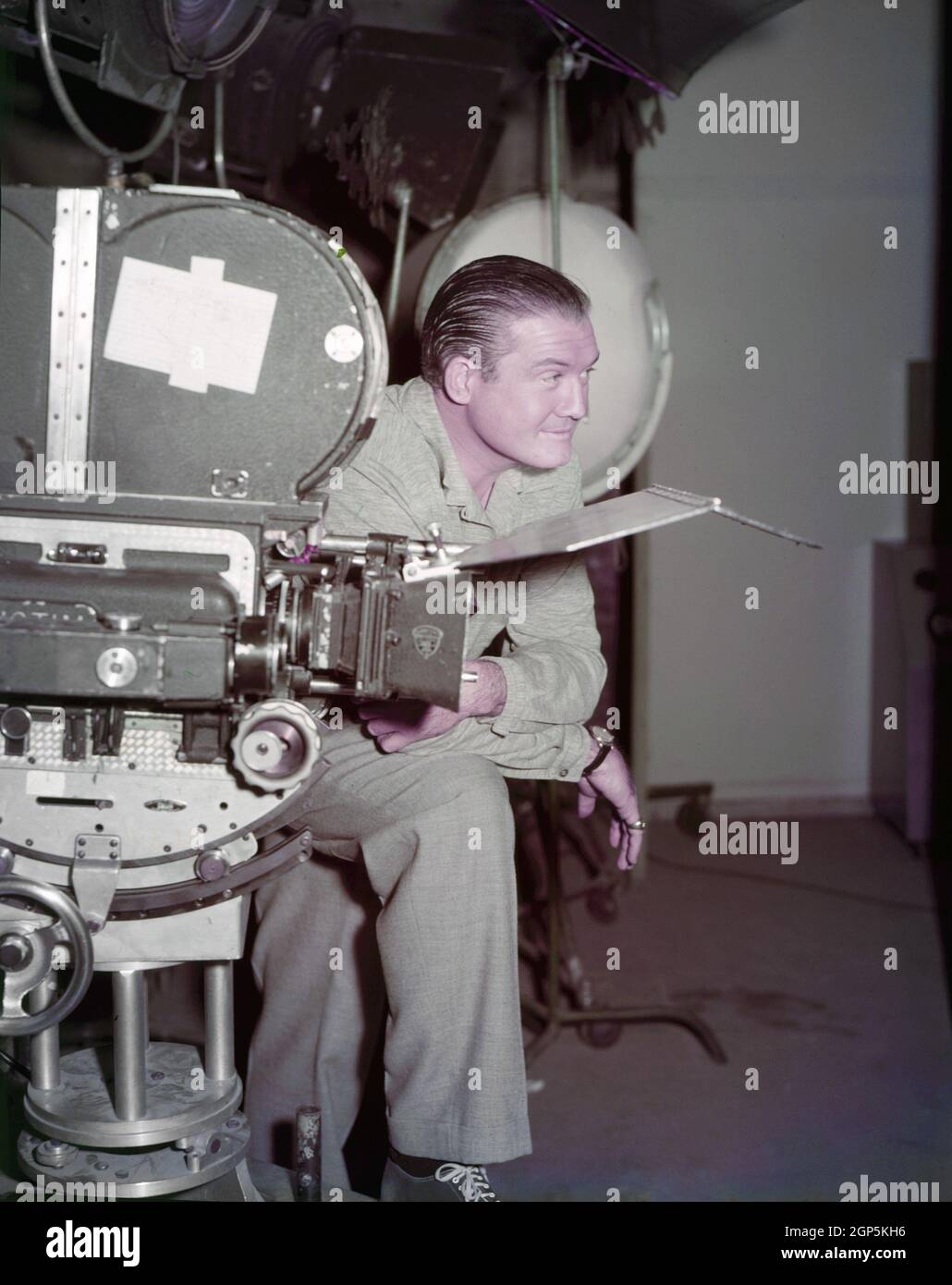 ADVENTURES OF SUPERMAN, George Reeves, on set, 1952-1958 Stock Photo ...