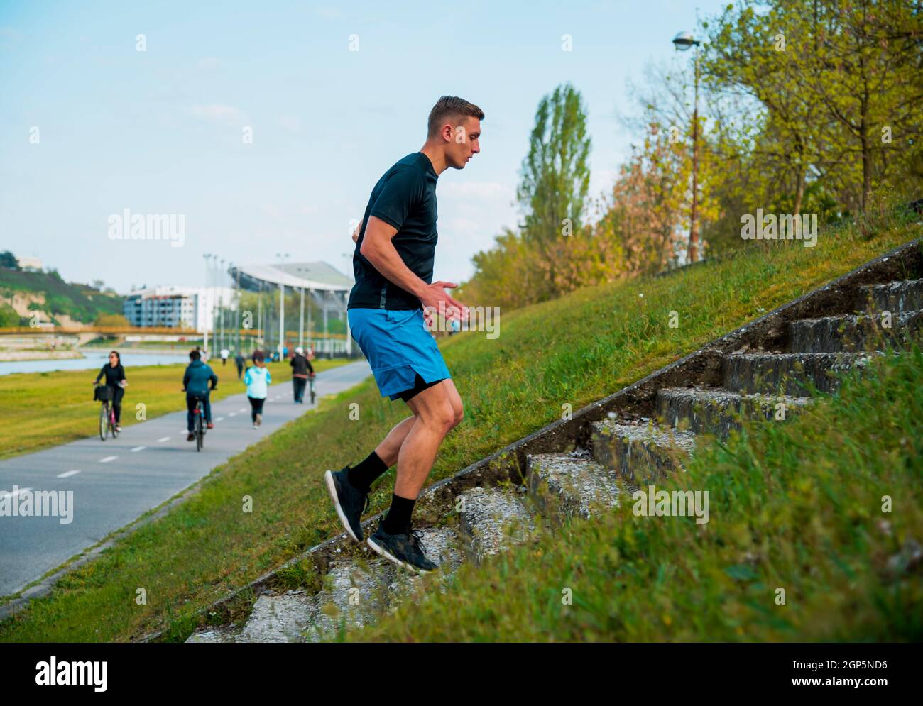 Dark skinned sporty man hi-res stock photography and images - Alamy