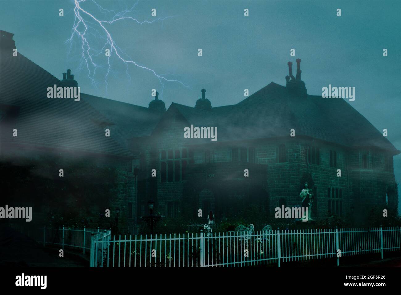 Adisham bungalow hi-res stock photography and images - Alamy