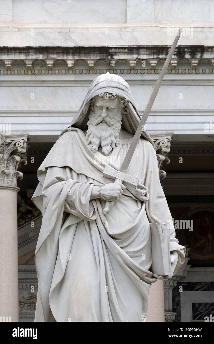 Saint Paul statue in front of the basilica of Saint Paul Outside the ...