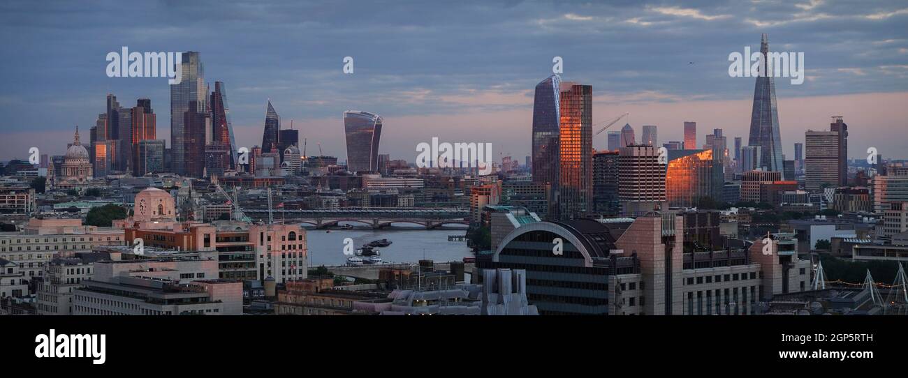 The London Skyline at dusk Stock Photo - Alamy