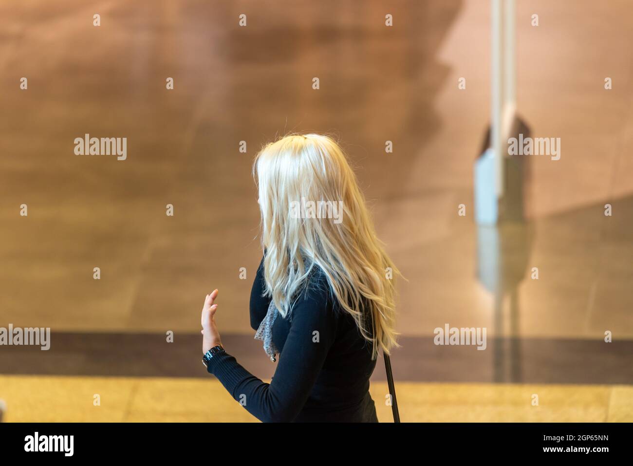Phone unrecognizable hi-res stock photography and images - Alamy