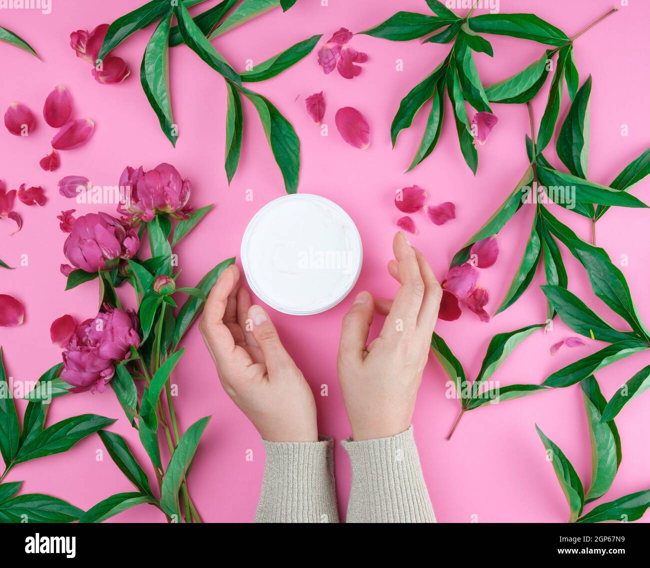 Smooth thick skin hi-res stock photography and images - Alamy