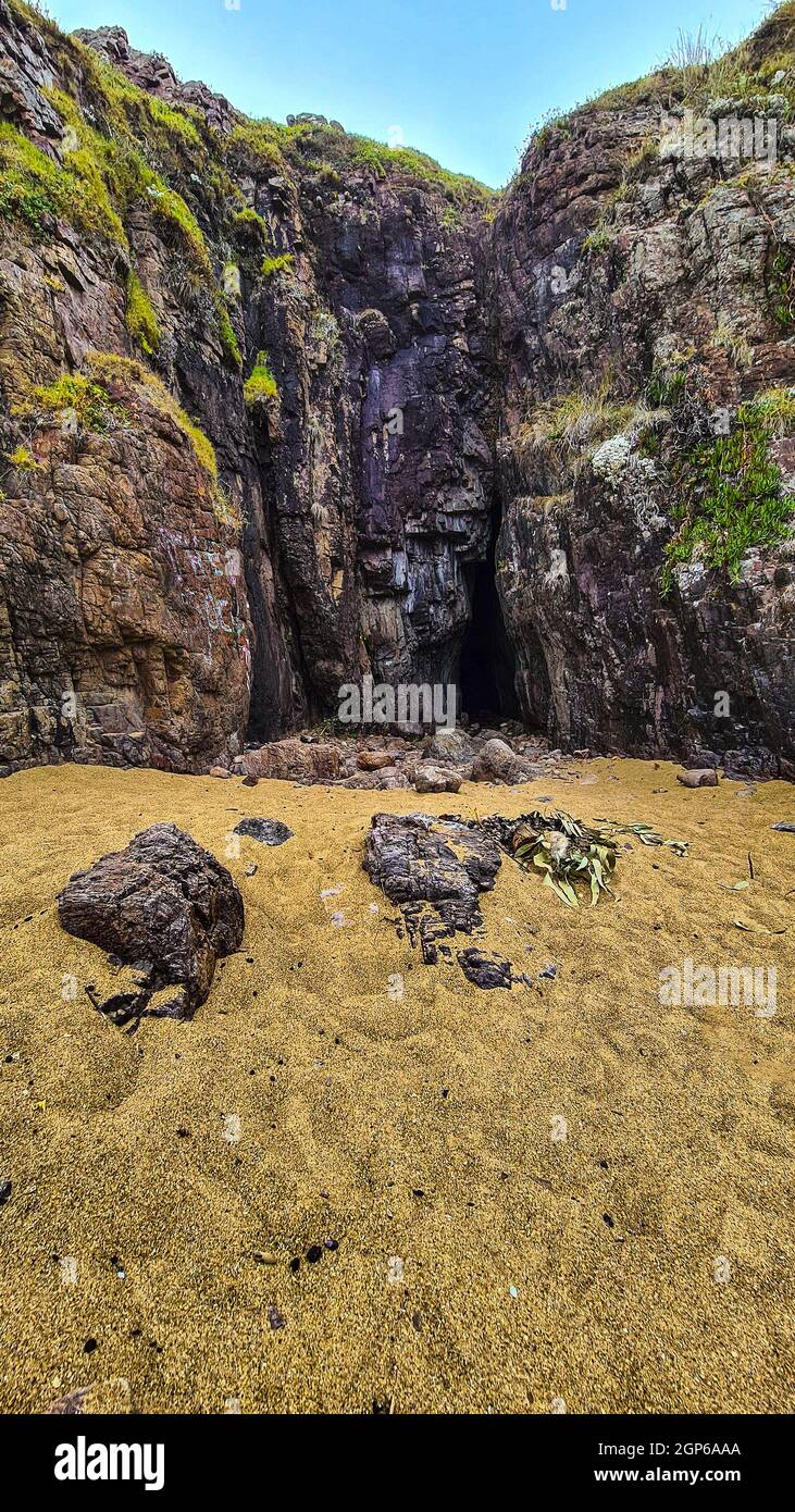 Punta del este cave hi-res stock photography and images - Alamy