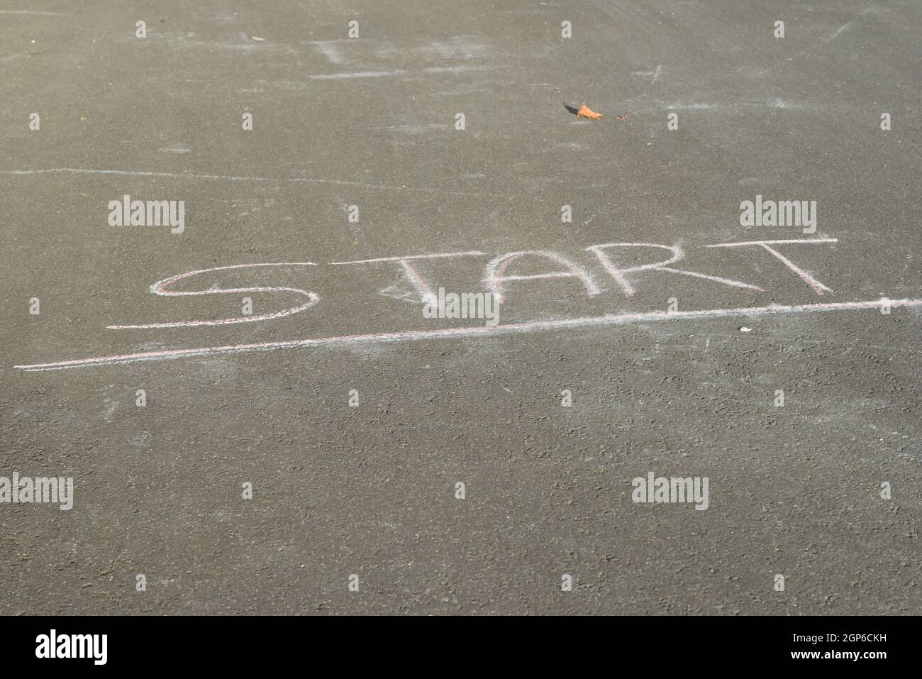 Start new conversation hi-res stock photography and images - Alamy