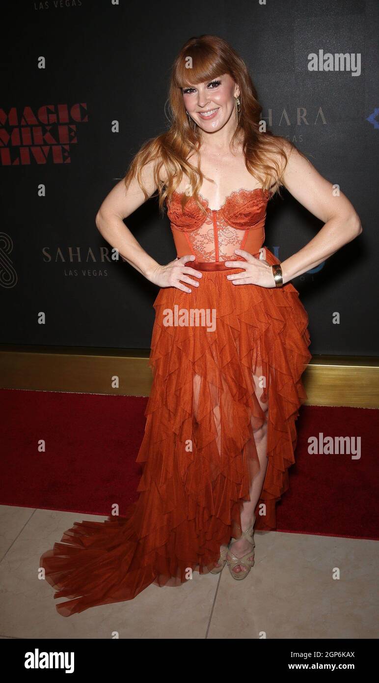 Las Vegas, NV, USA. 25th Sep, 2021. Alison Faulk at arrivals for Grand ...