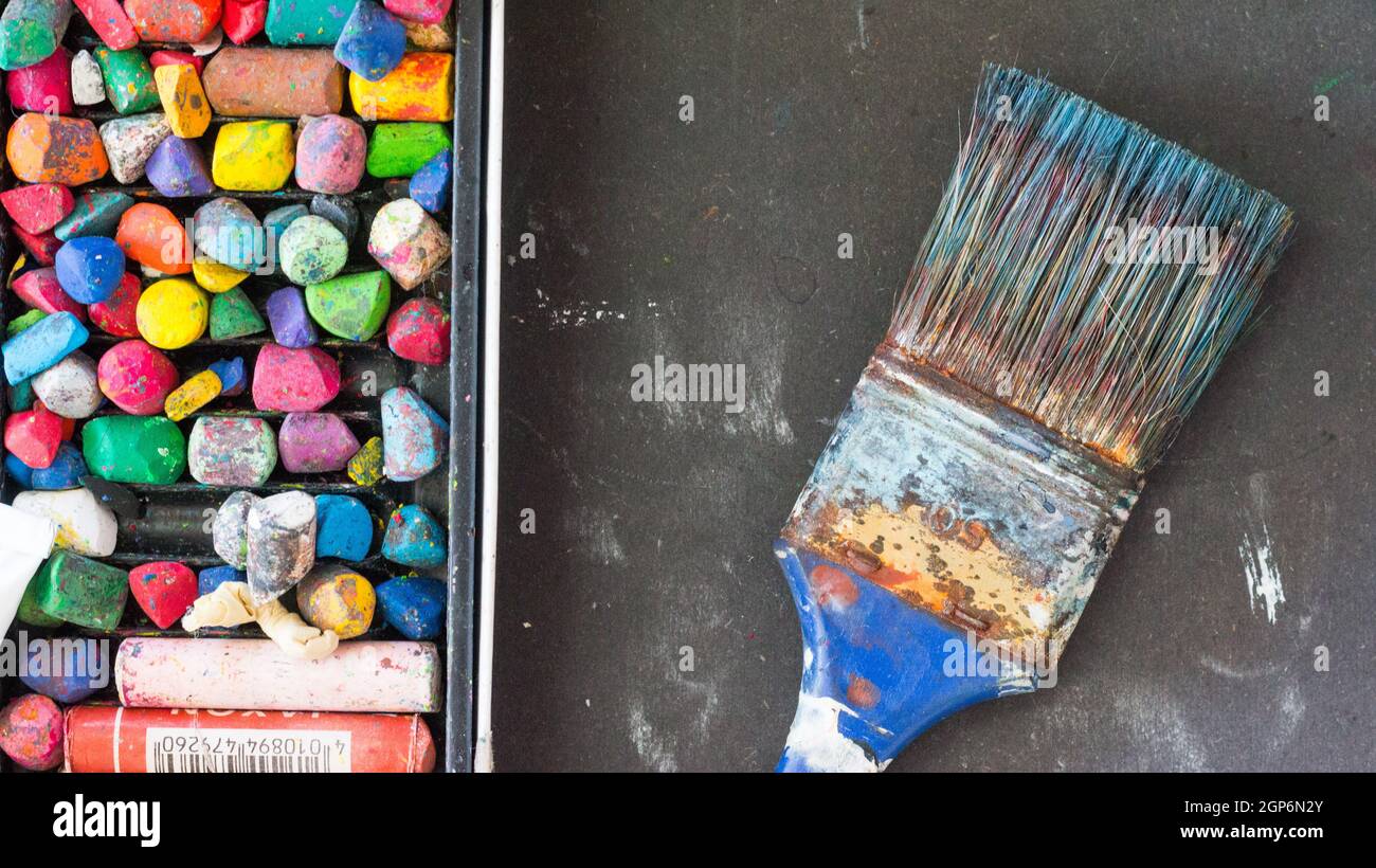 Artist paint brushes on painting background. Painting therapy Stock ...