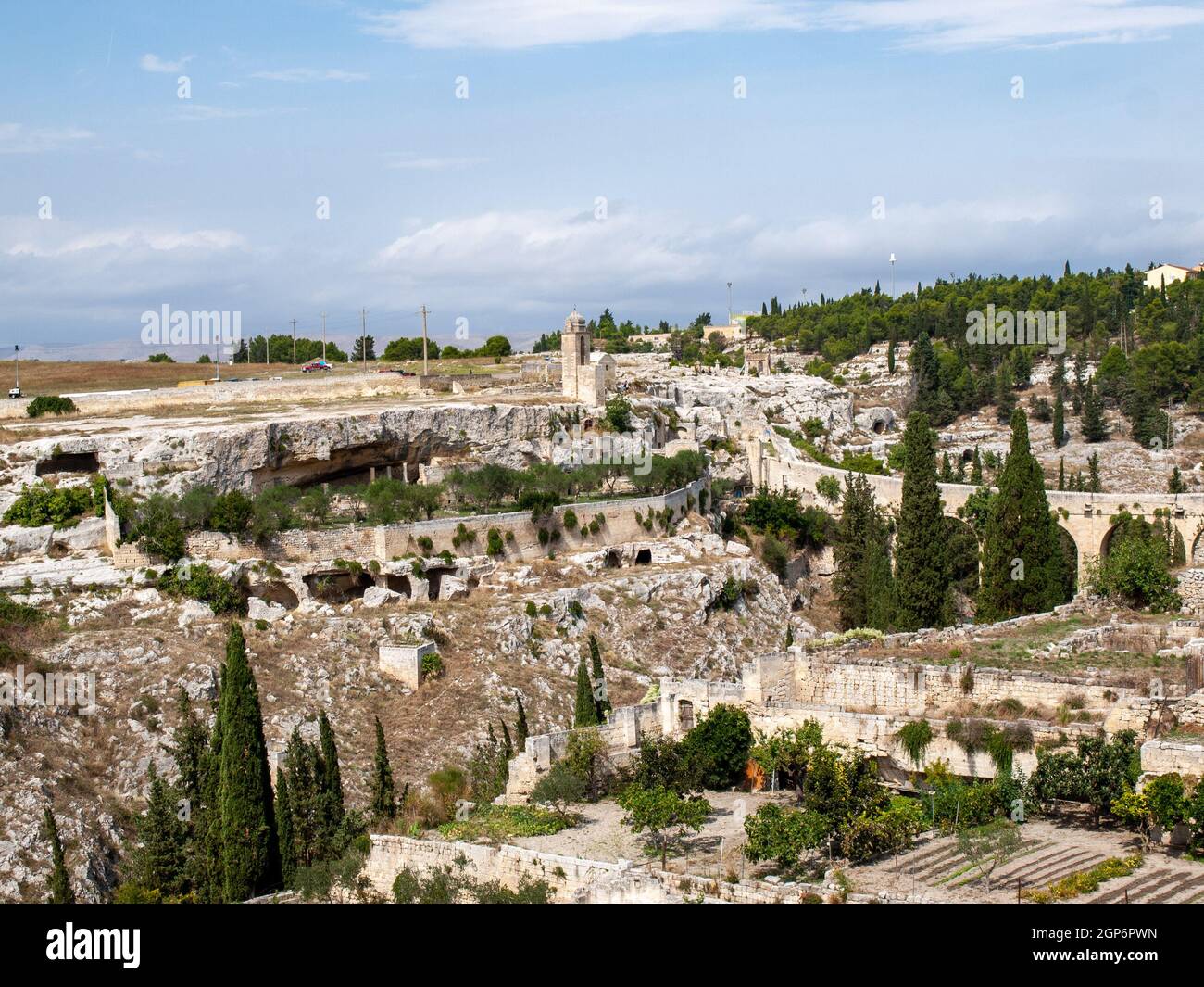 Two level bridge hi-res stock photography and images - Alamy
