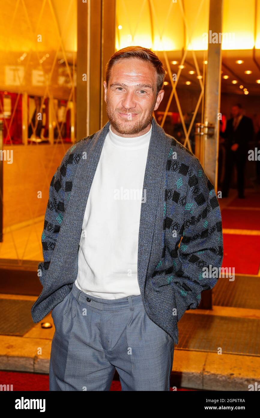Berlin, Germany. 28th Sep, 2021. Frederick Lau arrives at the 2021 ...