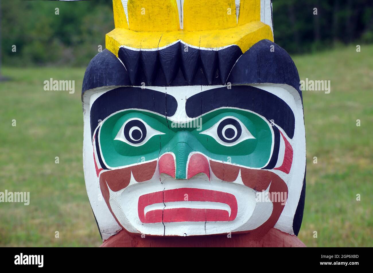 Face carved in wood, Toteem, Art, First Nation, Alert Bay, Vancouver ...