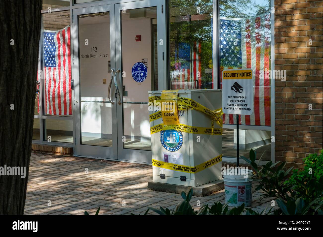 Us election ballot drop box hi-res stock photography and images - Alamy