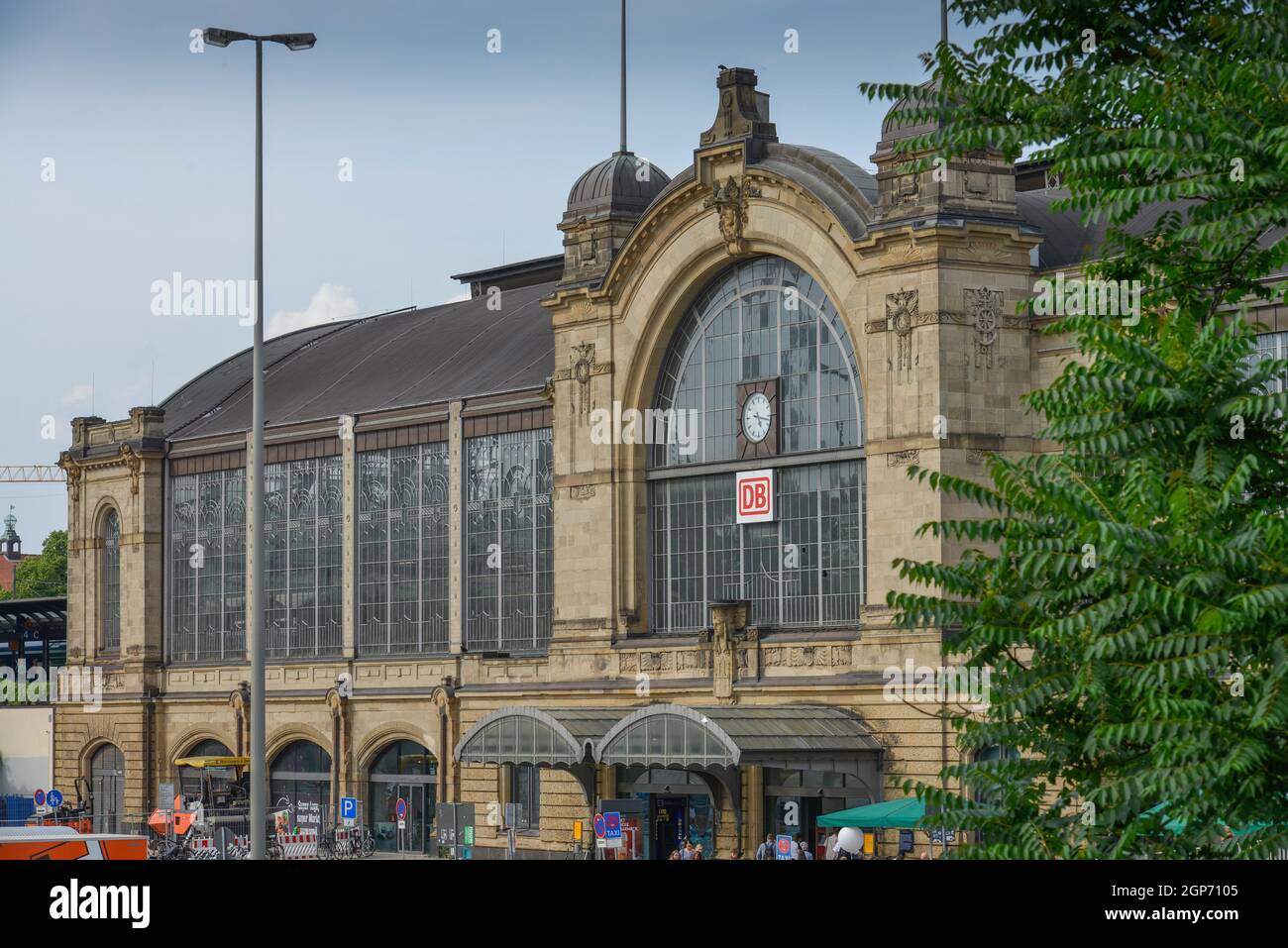 Dammtor train station hi-res stock photography and images - Alamy