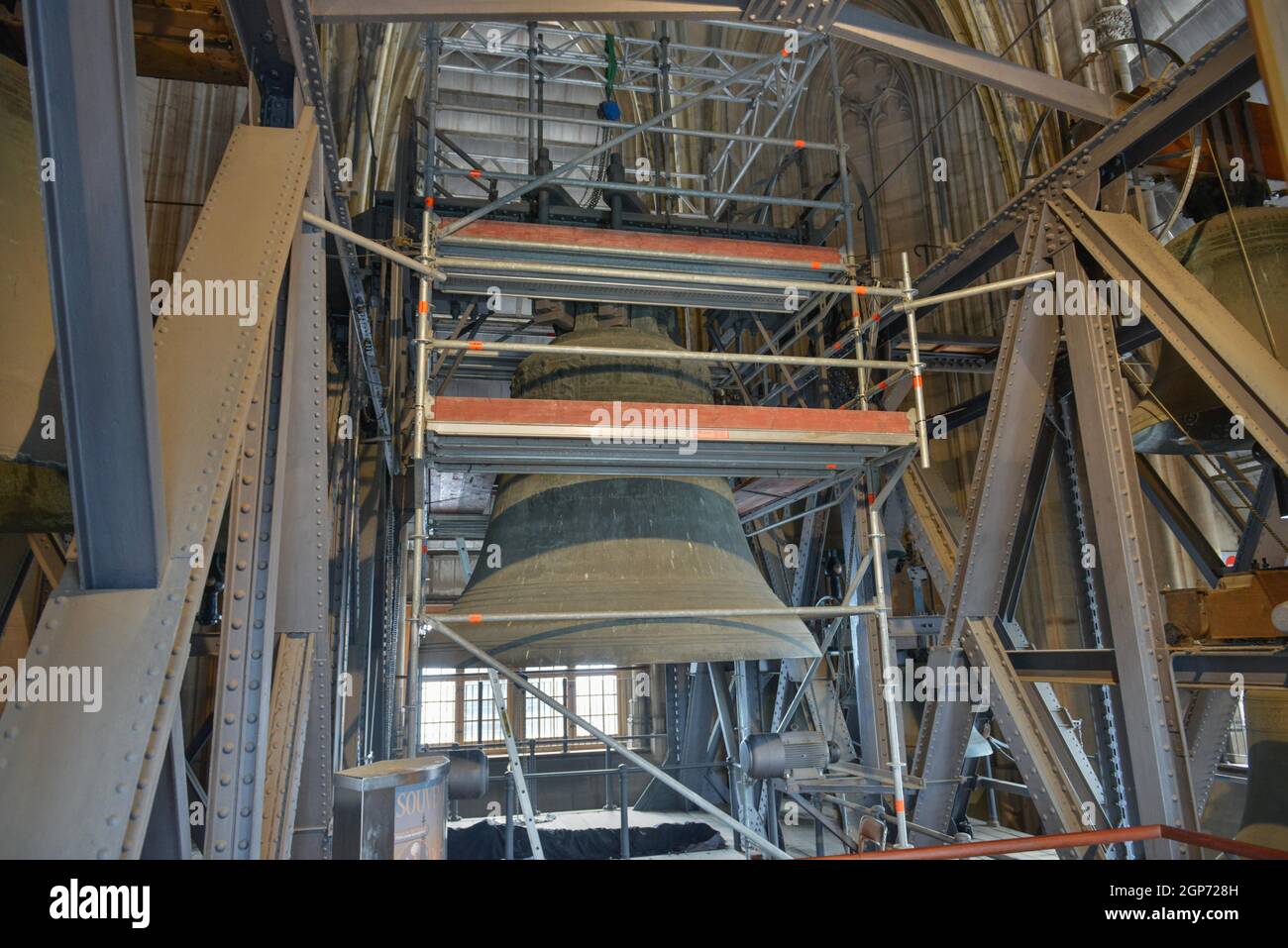 An interior view the bell hi-res stock photography and images - Alamy