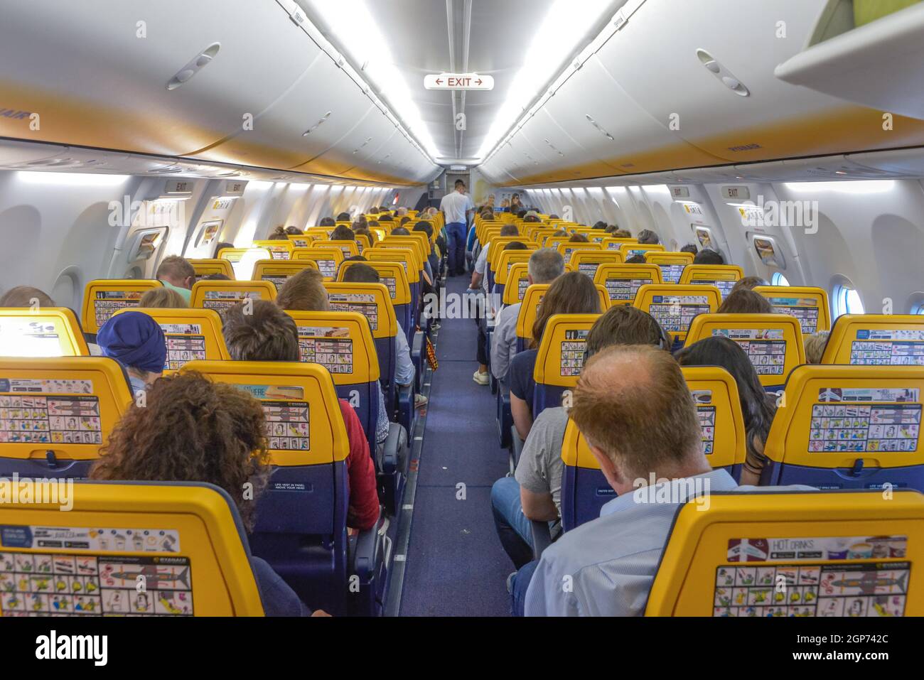 Ryan Air Aircraft Stock Photo Alamy