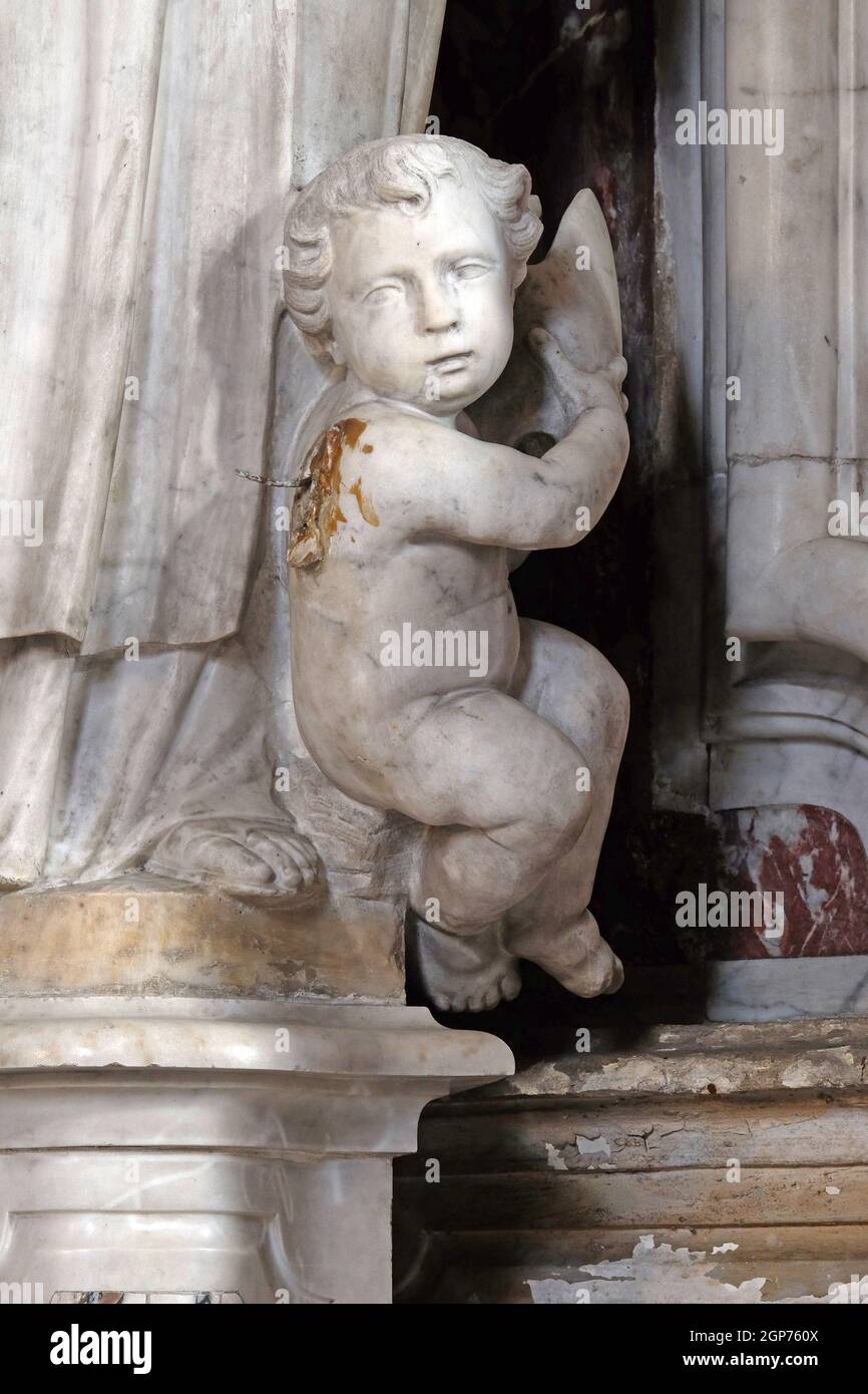 Francis assisi angel hi-res stock photography and images - Alamy