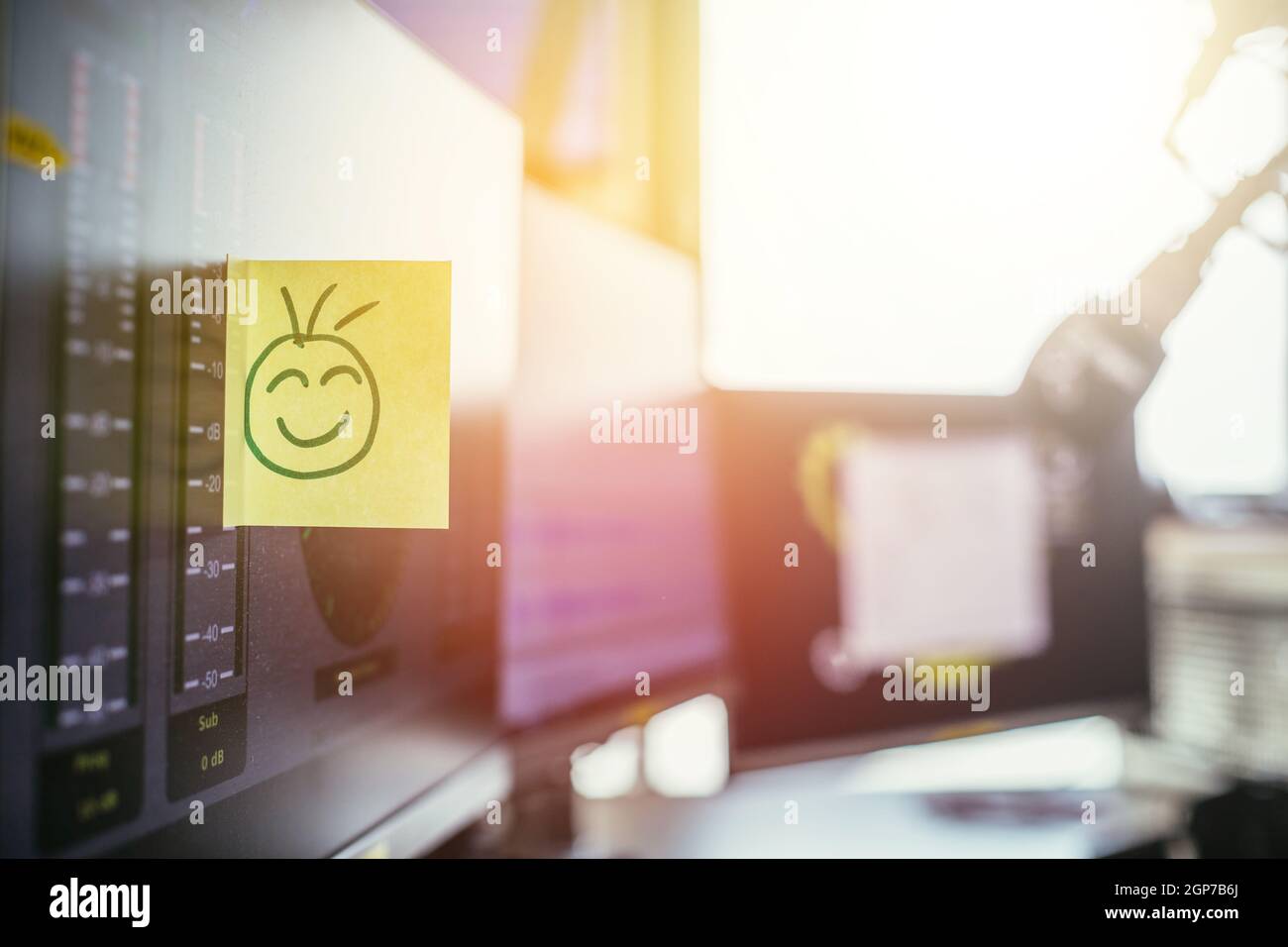 Feedback and motivation concept: Smiley Illustration at the working ...