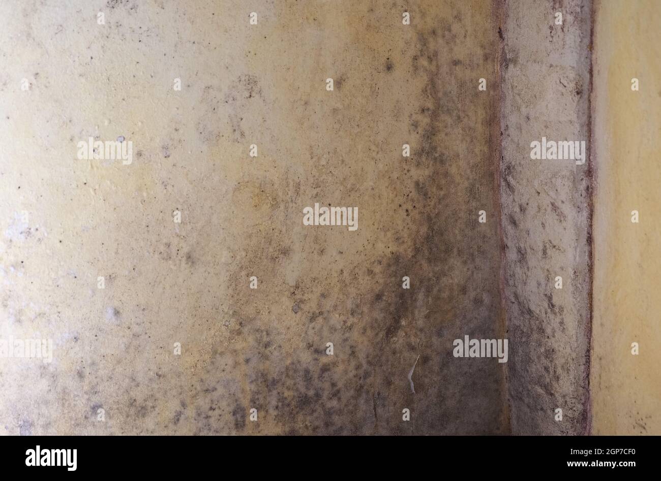 damage caused by dampness and moisture on a wall Stock Photo - Alamy