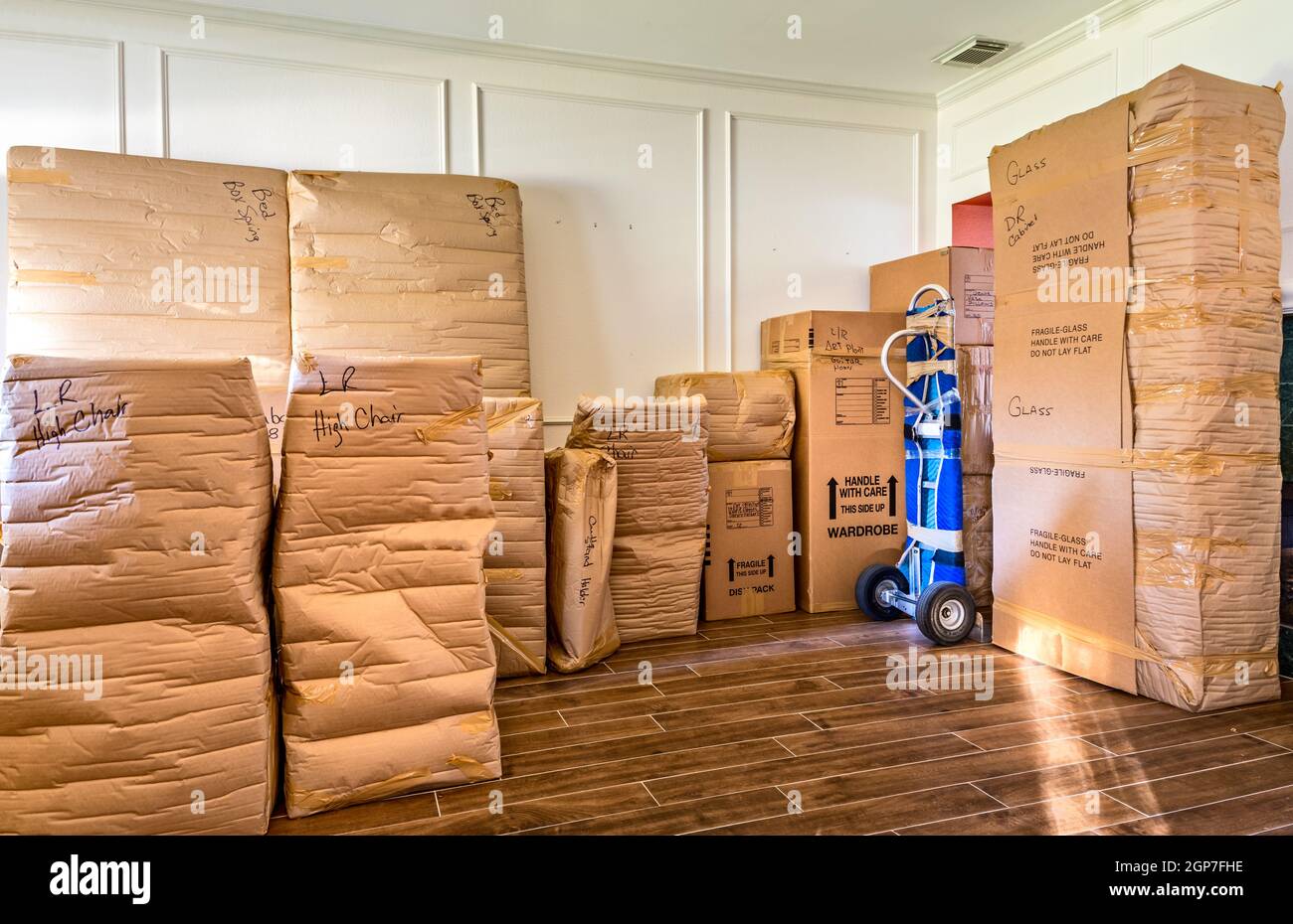 Removing boxes hi-res stock photography and images - Alamy