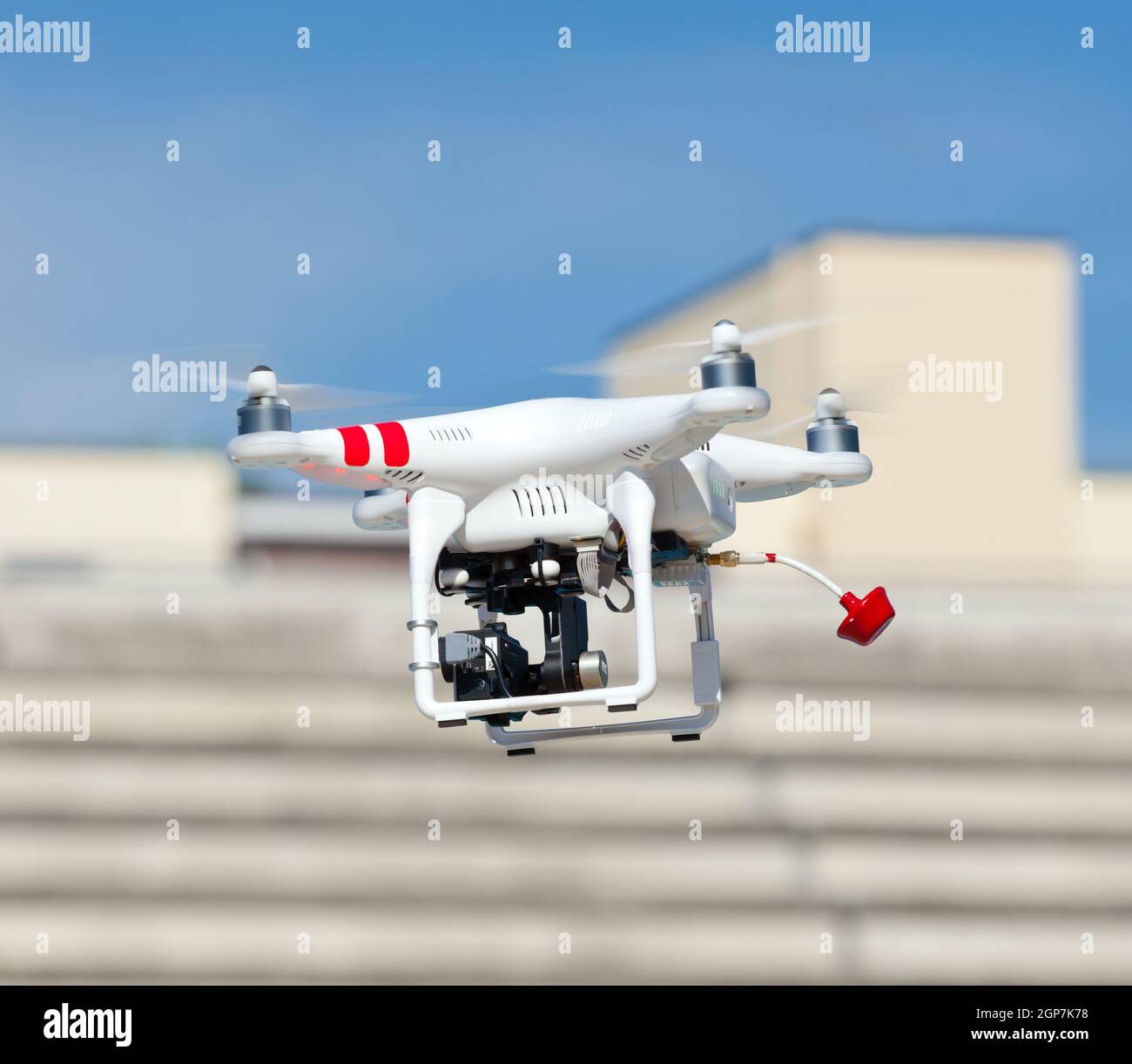 Quadcopter in flight hi-res stock photography and images - Alamy