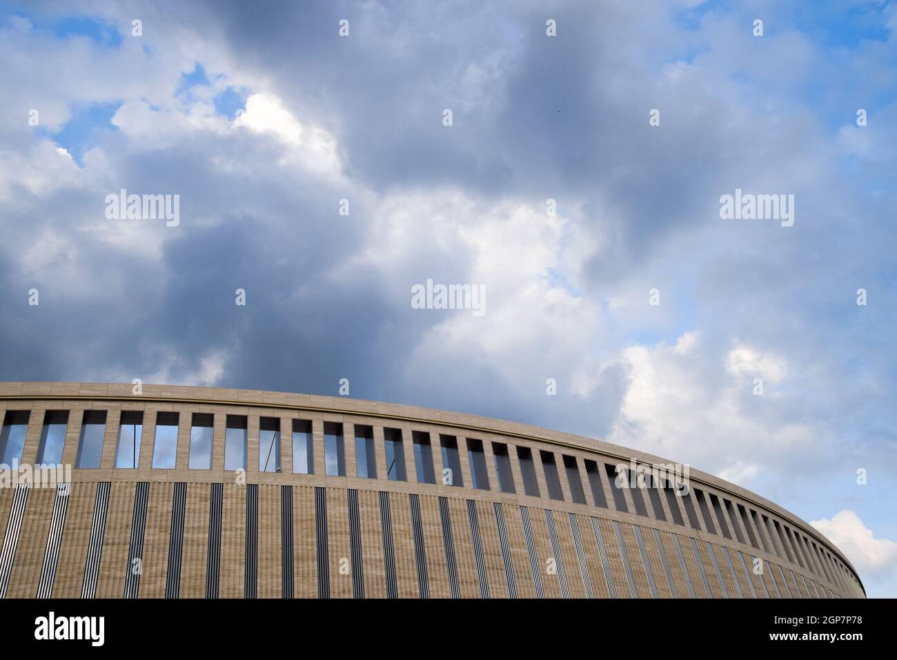Architectural element, columns and arches of the building Stock Photo ...