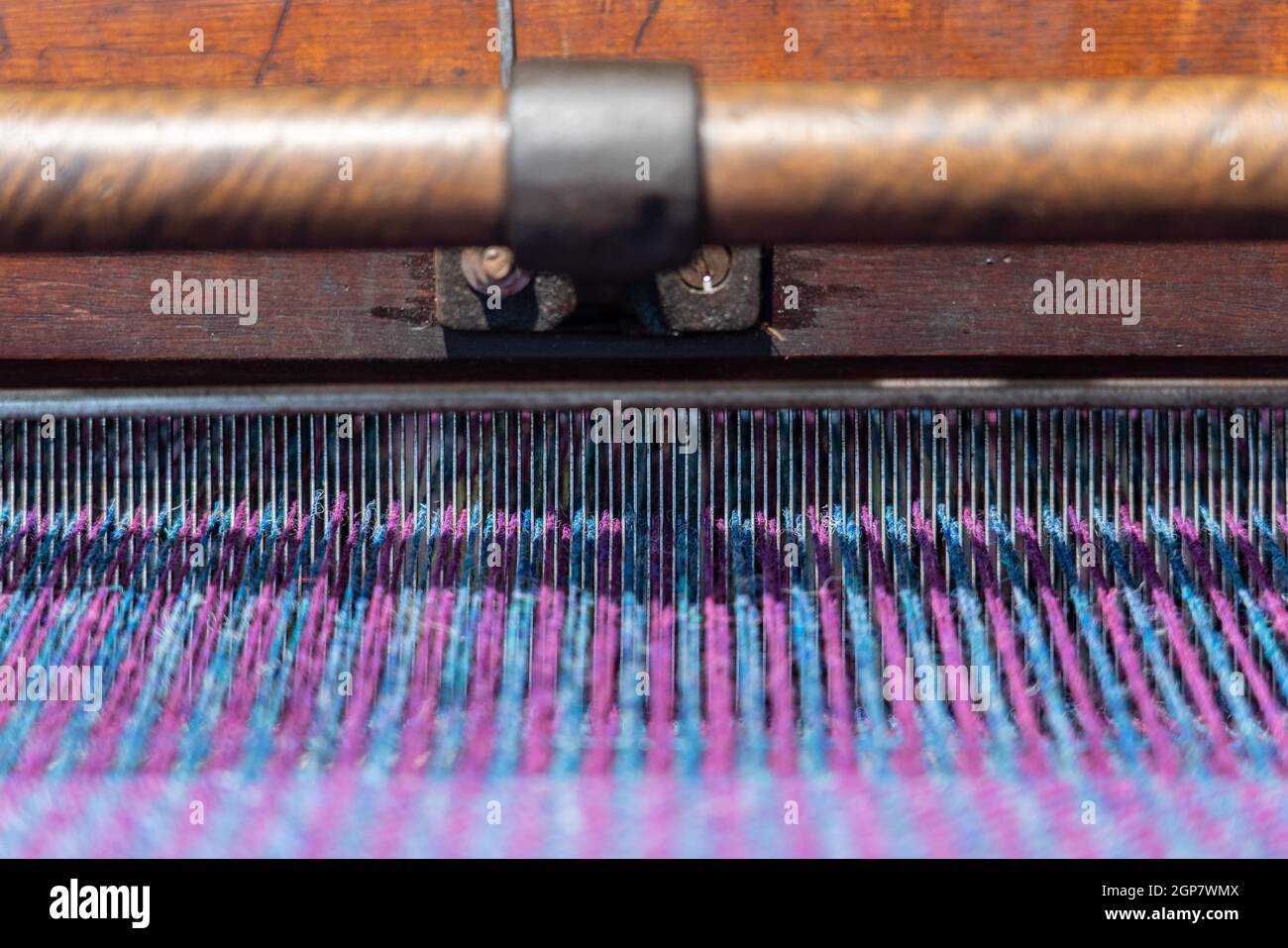 Harris tweed loom hi-res stock photography and images - Alamy