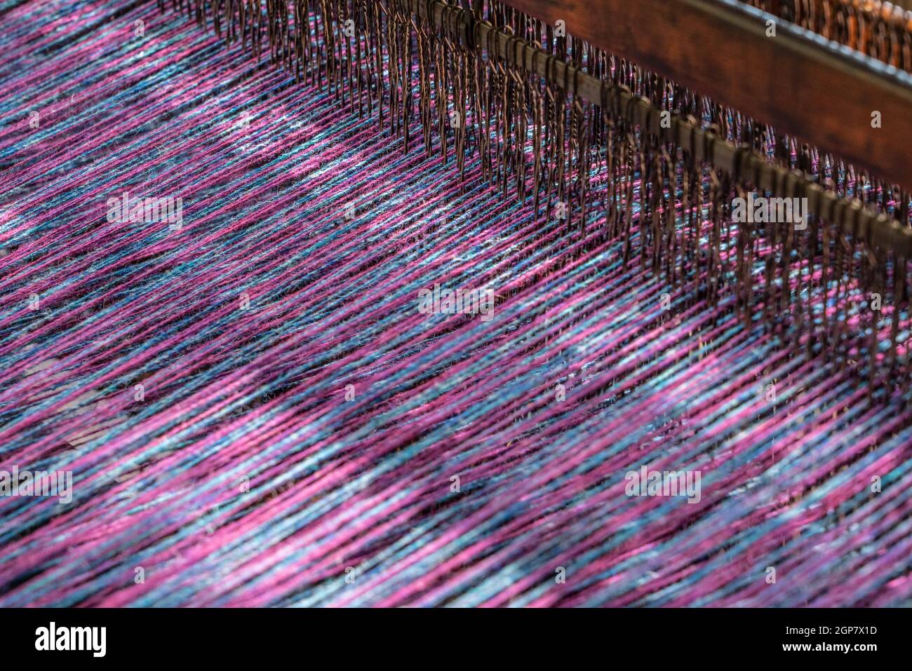 Harris tweed loom hi-res stock photography and images - Alamy